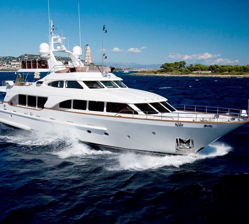 JAZZ Yacht Charter Details, Benetti Motor Yacht | CHARTERWORLD Luxury ...